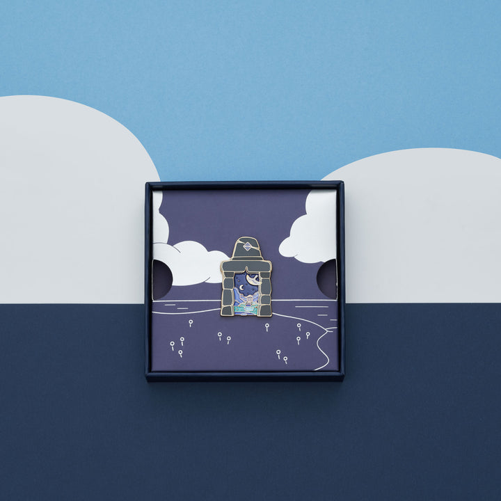 W15 - Sky Button Pin - Timid Bookworm – thatskyshop